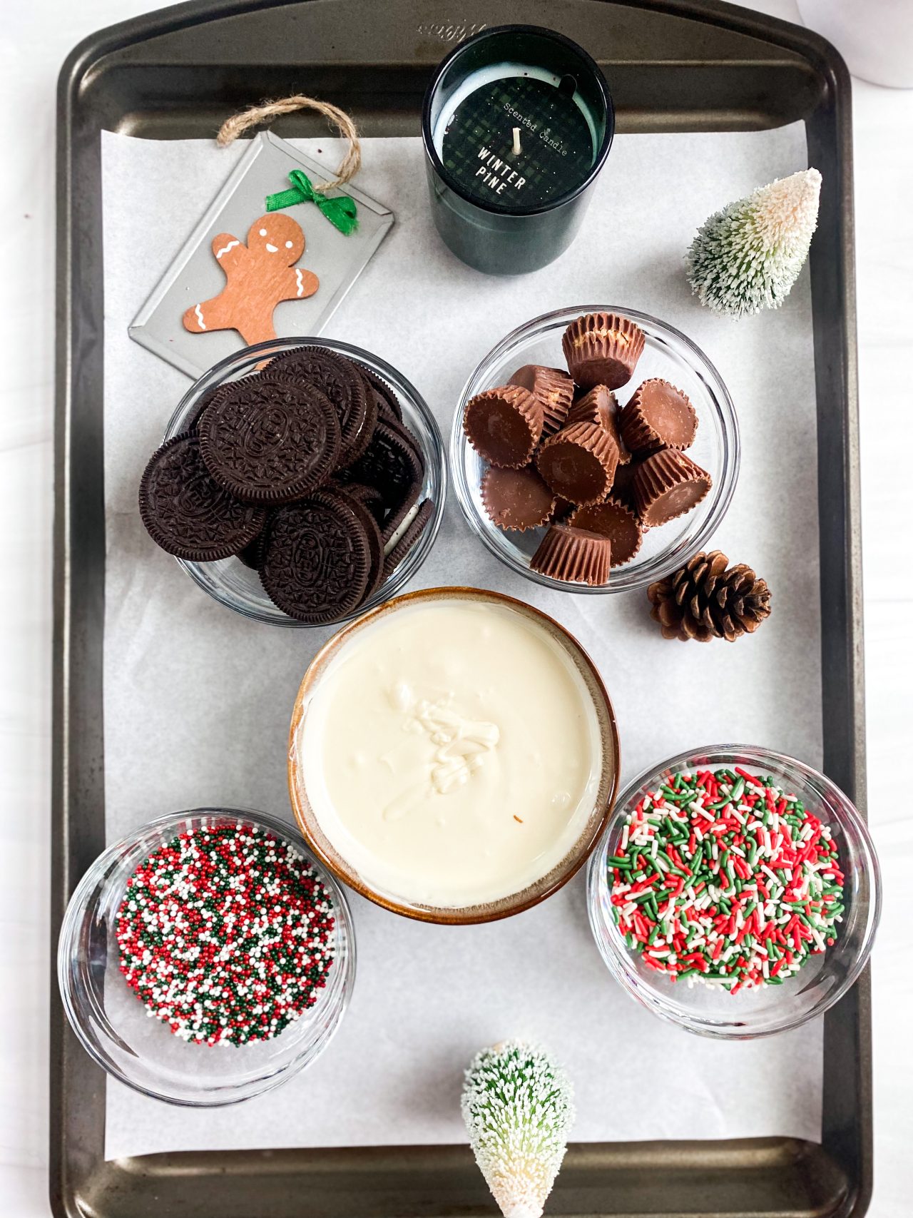Oreo Christmas Ornaments - Caitlin's Table
