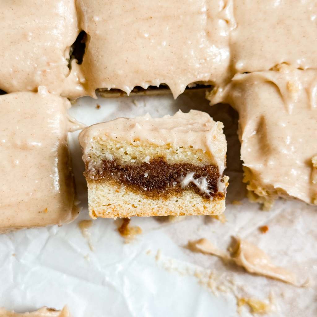 Brown Sugar Cinnamon Pop Tart Bars - Caitlin's Table